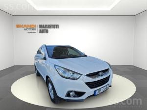 Balts Hyundai ix35 2013 Liepāja, ar dzinēja tilpumu 2.00 L un nobraukumu 156 tūkst. km par 6990 €, foto 4 vietnē AUTOMOTO.COM.LV
