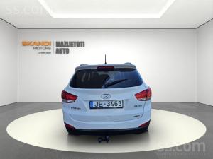 Balts Hyundai ix35 2013 Liepāja, ar dzinēja tilpumu 2.00 L un nobraukumu 156 tūkst. km par 6990 €, foto 6 vietnē AUTOMOTO.COM.LV