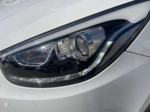White Hyundai ix35 2013 in Taurage, with an engine capacity of 1.69 L and mileage of 260 thousand km for 5200 €, photo 17 on AUTOMOTO.COM.LV
