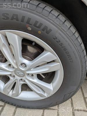 Balts Hyundai ix35 2013 Rīga, ar dzinēja tilpumu 2.00 L un nobraukumu 105 tūkst. km par 8200 €, foto 12 vietnē AUTOMOTO.COM.LV