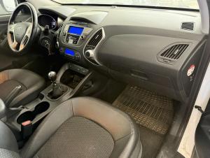 Balts Hyundai ix35 2013 Šauļi, ar dzinēja tilpumu 1.69 L un nobraukumu 225 tūkst. km par 5650 €, foto 6 vietnē AUTOMOTO.COM.LV
