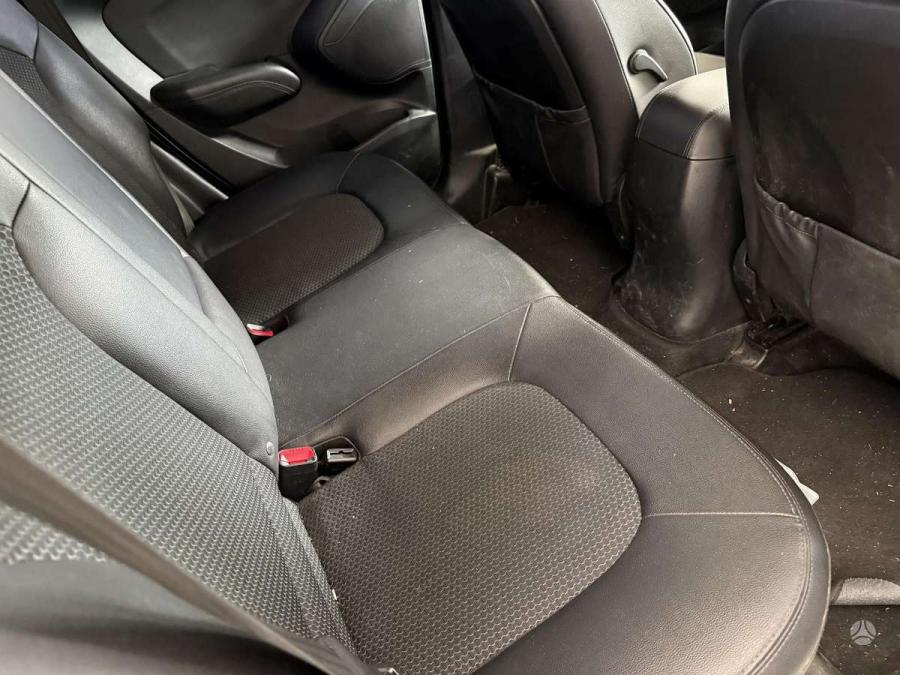 Balts Hyundai ix35 2013 Šauļi, ar dzinēja tilpumu 1.69 L un nobraukumu 225 tūkst. km par 5650 €, foto 9 vietnē AUTOMOTO.COM.LV