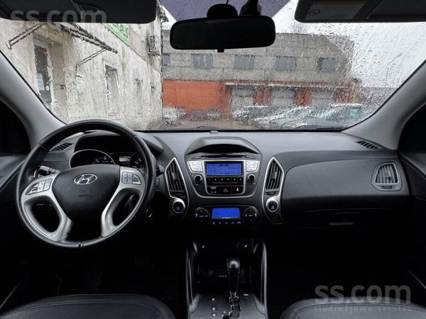 White Hyundai ix35 2014 in Daugavpils, with an engine capacity of 2.00 L and mileage of 0 thousand km for 7700 €, photo 10 on AUTOMOTO.COM.LV