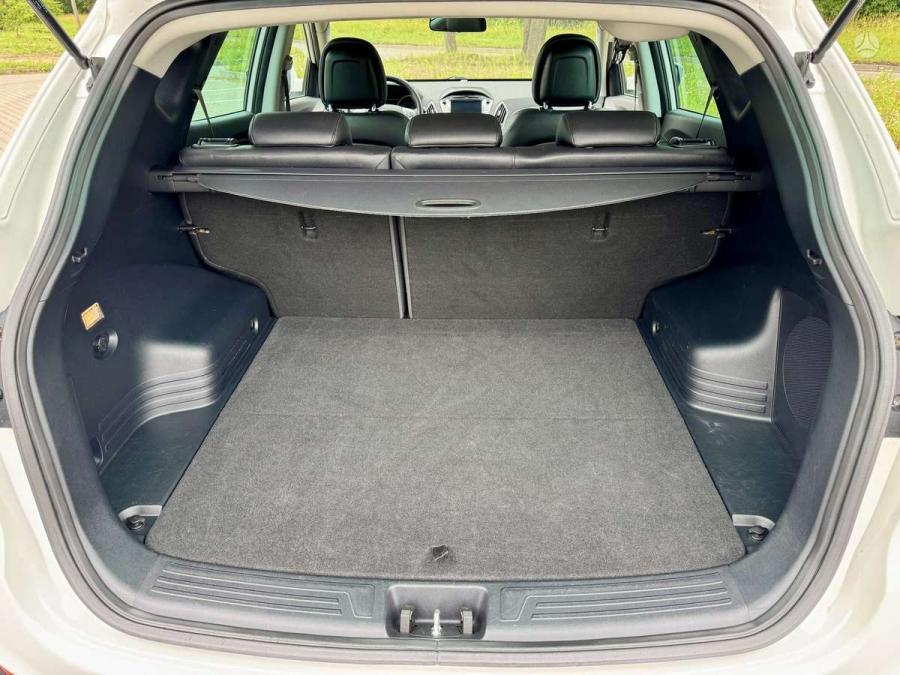 Balts Hyundai ix35 2014 Kauņa, ar dzinēja tilpumu 1.59 L un nobraukumu 157 tūkst. km par 7499 €, foto 14 vietnē AUTOMOTO.COM.LV