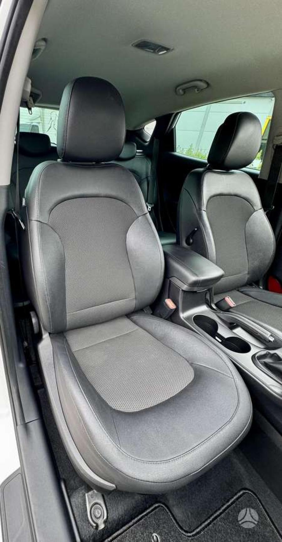 Balts Hyundai ix35 2014 Kauņa, ar dzinēja tilpumu 1.59 L un nobraukumu 157 tūkst. km par 7499 €, foto 18 vietnē AUTOMOTO.COM.LV