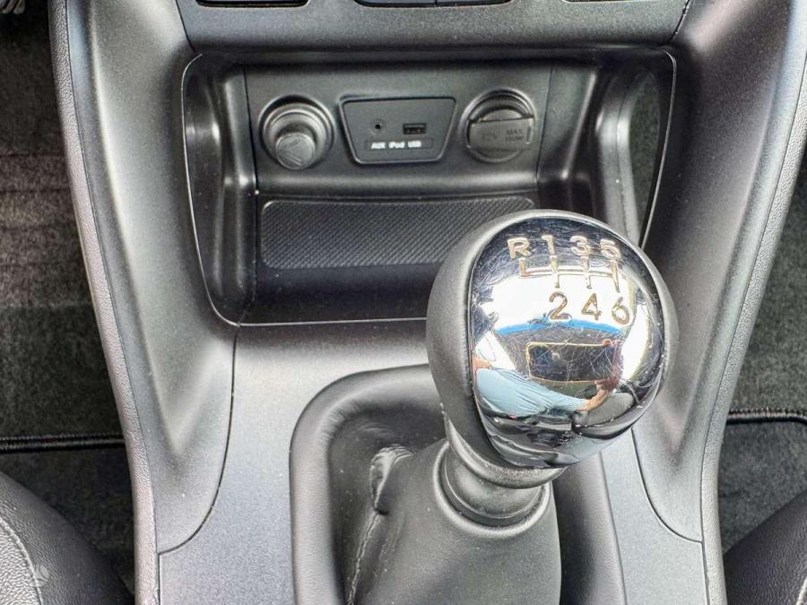 Balts Hyundai ix35 2014 Kauņa, ar dzinēja tilpumu 1.59 L un nobraukumu 157 tūkst. km par 7499 €, foto 27 vietnē AUTOMOTO.COM.LV
