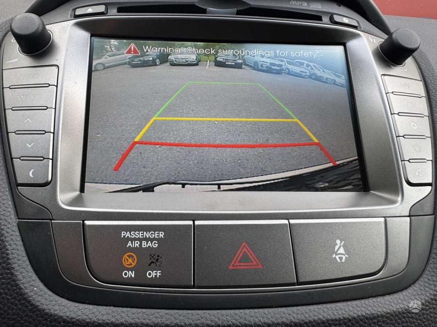 Balts Hyundai ix35 2014 Kauņa, ar dzinēja tilpumu 1.59 L un nobraukumu 157 tūkst. km par 7499 €, foto 30 vietnē AUTOMOTO.COM.LV