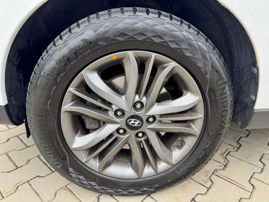 Balts Hyundai ix35 2014 Kauņa, ar dzinēja tilpumu 1.59 L un nobraukumu 157 tūkst. km par 7499 €, foto 32 vietnē AUTOMOTO.COM.LV