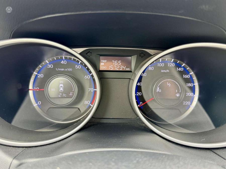 Balts Hyundai ix35 2014 Kauņa, ar dzinēja tilpumu 1.59 L un nobraukumu 157 tūkst. km par 7499 €, foto 34 vietnē AUTOMOTO.COM.LV