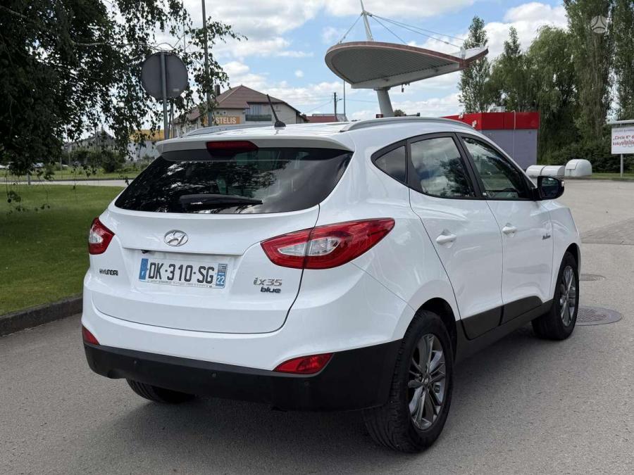Balts Hyundai ix35 2014 Tauragė, ar dzinēja tilpumu 1.69 L un nobraukumu 157 tūkst. km par 6700 €, foto 9 vietnē AUTOMOTO.COM.LV