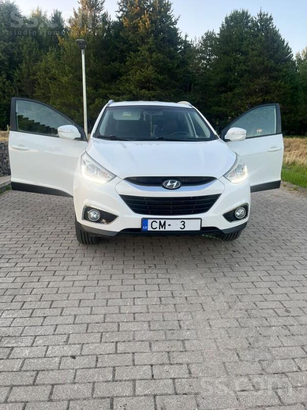 Balts Hyundai ix35 2014 Tukums, ar dzinēja tilpumu 1.70 L un nobraukumu 147 tūkst. km par 7500 €, foto 1 vietnē AUTOMOTO.COM.LV