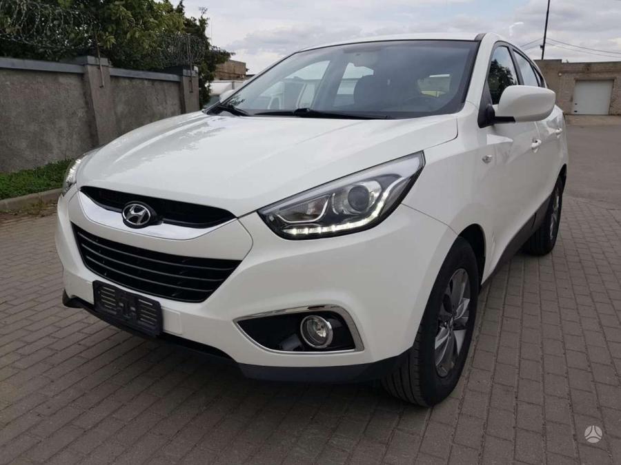 Balts Hyundai ix35 2014 Šauļi, ar dzinēja tilpumu 1.59 L un nobraukumu 152 tūkst. km par 6700 €, foto 1 vietnē AUTOMOTO.COM.LV