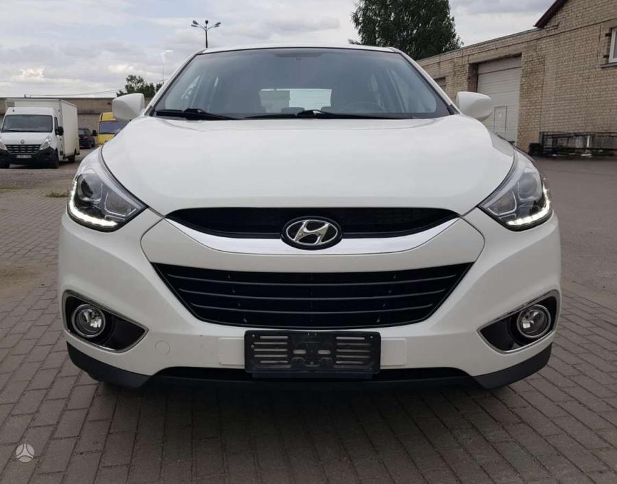 Balts Hyundai ix35 2014 Šauļi, ar dzinēja tilpumu 1.59 L un nobraukumu 152 tūkst. km par 6700 €, foto 3 vietnē AUTOMOTO.COM.LV