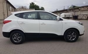 Balts Hyundai ix35 2014 Šauļi, ar dzinēja tilpumu 1.59 L un nobraukumu 152 tūkst. km par 6700 €, foto 6 vietnē AUTOMOTO.COM.LV