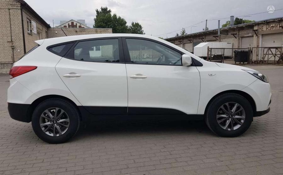 Balts Hyundai ix35 2014 Šauļi, ar dzinēja tilpumu 1.59 L un nobraukumu 152 tūkst. km par 6700 €, foto 6 vietnē AUTOMOTO.COM.LV