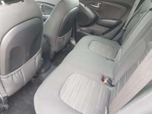 Balts Hyundai ix35 2014 Šauļi, ar dzinēja tilpumu 1.59 L un nobraukumu 152 tūkst. km par 6700 €, foto 12 vietnē AUTOMOTO.COM.LV
