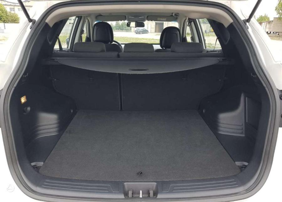 Balts Hyundai ix35 2014 Šauļi, ar dzinēja tilpumu 1.59 L un nobraukumu 152 tūkst. km par 6700 €, foto 13 vietnē AUTOMOTO.COM.LV