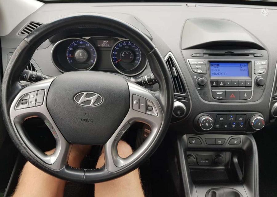 Balts Hyundai ix35 2014 Šauļi, ar dzinēja tilpumu 1.59 L un nobraukumu 152 tūkst. km par 6700 €, foto 17 vietnē AUTOMOTO.COM.LV