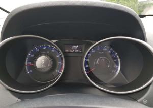 Balts Hyundai ix35 2014 Šauļi, ar dzinēja tilpumu 1.59 L un nobraukumu 152 tūkst. km par 6700 €, foto 18 vietnē AUTOMOTO.COM.LV