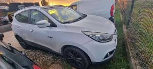 White Hyundai ix35 2015 in Taurage, with an engine capacity of 1.69 L and mileage of 276 thousand km for 4200 €, photo  on AUTOMOTO.COM.LV