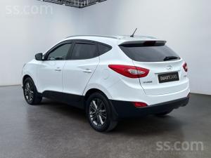 Balts Hyundai ix35 2015 Rīga, ar dzinēja tilpumu 1.60 L un nobraukumu 106 tūkst. km par 9600 €, foto 4 vietnē AUTOMOTO.COM.LV