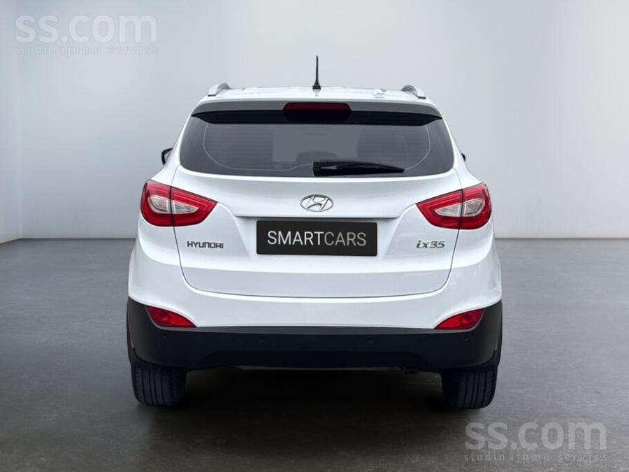 Balts Hyundai ix35 2015 Rīga, ar dzinēja tilpumu 1.60 L un nobraukumu 106 tūkst. km par 9600 €, foto 5 vietnē AUTOMOTO.COM.LV