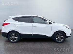 Balts Hyundai ix35 2015 Rīga, ar dzinēja tilpumu 1.60 L un nobraukumu 106 tūkst. km par 9600 €, foto 7 vietnē AUTOMOTO.COM.LV