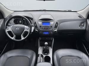 Balts Hyundai ix35 2015 Rīga, ar dzinēja tilpumu 1.60 L un nobraukumu 106 tūkst. km par 9600 €, foto 11 vietnē AUTOMOTO.COM.LV