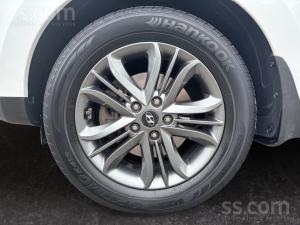 Balts Hyundai ix35 2015 Rīga, ar dzinēja tilpumu 1.60 L un nobraukumu 106 tūkst. km par 9600 €, foto 15 vietnē AUTOMOTO.COM.LV