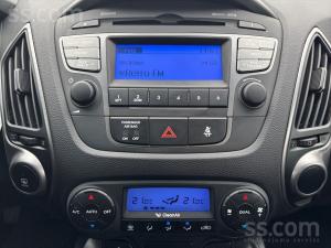Balts Hyundai ix35 2015 Rīga, ar dzinēja tilpumu 1.60 L un nobraukumu 106 tūkst. km par 9600 €, foto 18 vietnē AUTOMOTO.COM.LV