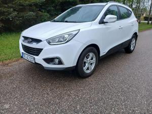 White Hyundai ix35 2015 in Utena, with an engine capacity of 2.00 L and mileage of 260 thousand km for 6600 €, photo  on AUTOMOTO.COM.LV
