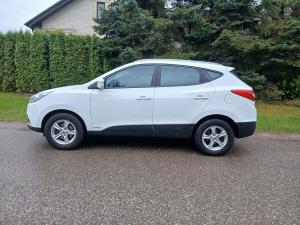 Balts Hyundai ix35 2015 Utena, ar dzinēja tilpumu 2.00 L un nobraukumu 260 tūkst. km par 6600 €, foto 4 vietnē AUTOMOTO.COM.LV