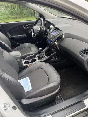 Balts Hyundai ix35 2015 Utena, ar dzinēja tilpumu 2.00 L un nobraukumu 260 tūkst. km par 6600 €, foto 9 vietnē AUTOMOTO.COM.LV