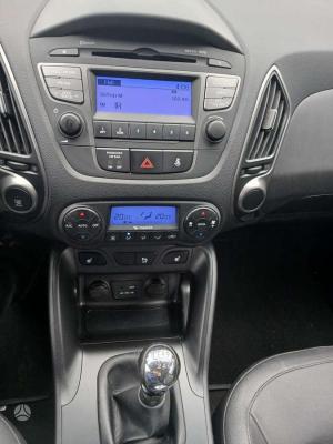 Balts Hyundai ix35 2015 Utena, ar dzinēja tilpumu 2.00 L un nobraukumu 260 tūkst. km par 6600 €, foto 11 vietnē AUTOMOTO.COM.LV