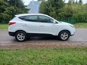 Balts Hyundai ix35 2015 Utena, ar dzinēja tilpumu 2.00 L un nobraukumu 260 tūkst. km par 6600 €, foto 12 vietnē AUTOMOTO.COM.LV