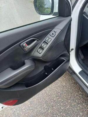 Balts Hyundai ix35 2015 Utena, ar dzinēja tilpumu 2.00 L un nobraukumu 260 tūkst. km par 6600 €, foto 13 vietnē AUTOMOTO.COM.LV