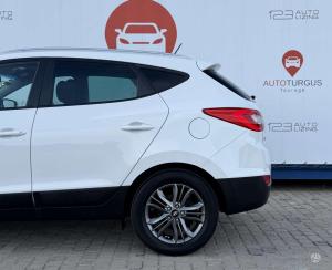 Balts Hyundai ix35 2015 Tauragė, ar dzinēja tilpumu 2.00 L un nobraukumu 224 tūkst. km par 6700 €, foto 19 vietnē AUTOMOTO.COM.LV