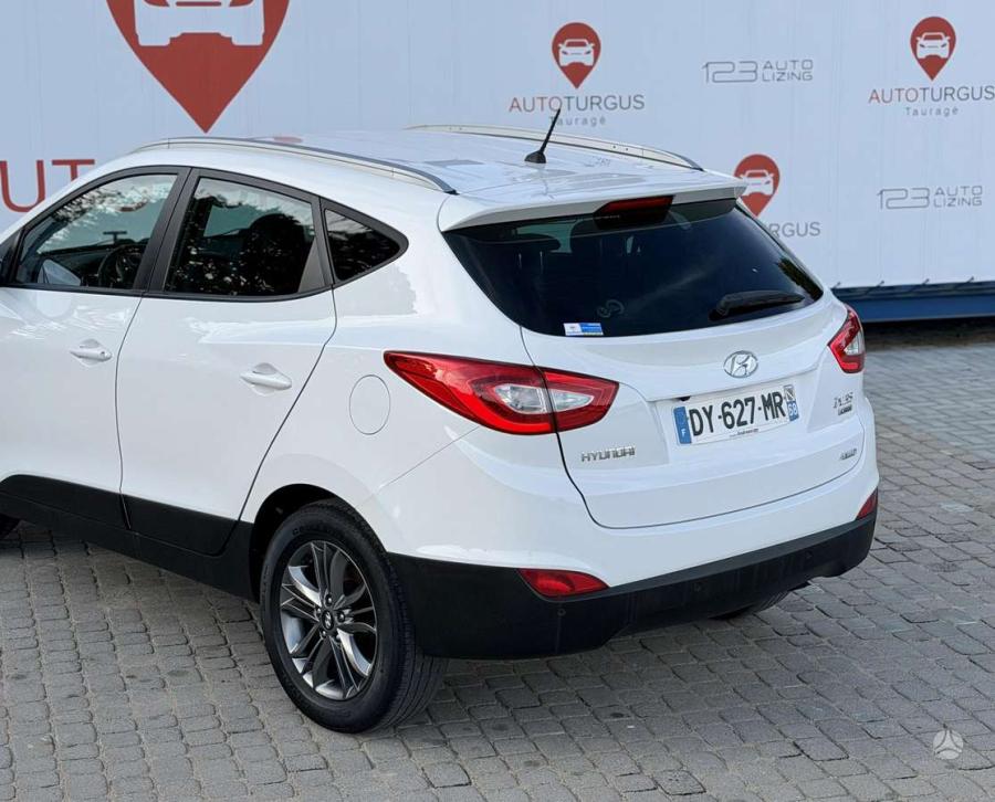 Balts Hyundai ix35 2015 Tauragė, ar dzinēja tilpumu 2.00 L un nobraukumu 224 tūkst. km par 6700 €, foto 21 vietnē AUTOMOTO.COM.LV