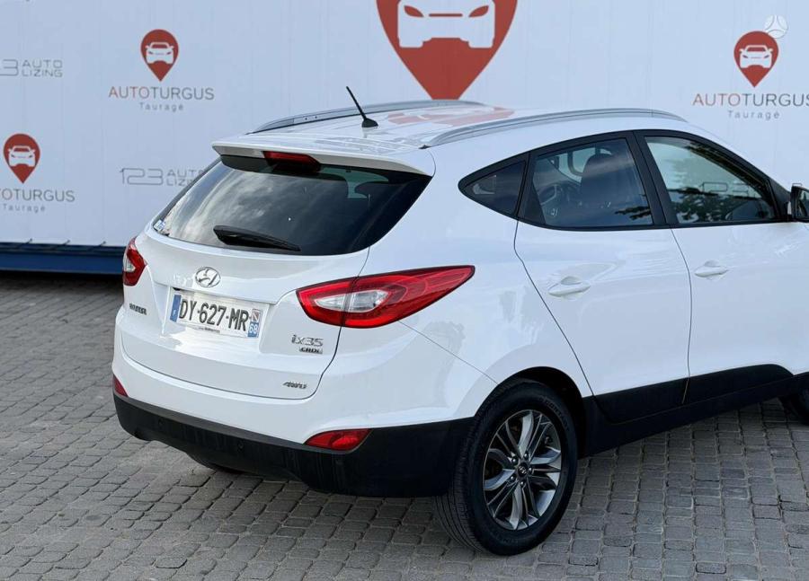Balts Hyundai ix35 2015 Tauragė, ar dzinēja tilpumu 2.00 L un nobraukumu 224 tūkst. km par 6700 €, foto 23 vietnē AUTOMOTO.COM.LV