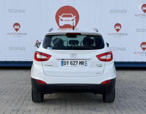 Balts Hyundai ix35 2015 Tauragė, ar dzinēja tilpumu 2.00 L un nobraukumu 224 tūkst. km par 6700 €, foto 24 vietnē AUTOMOTO.COM.LV