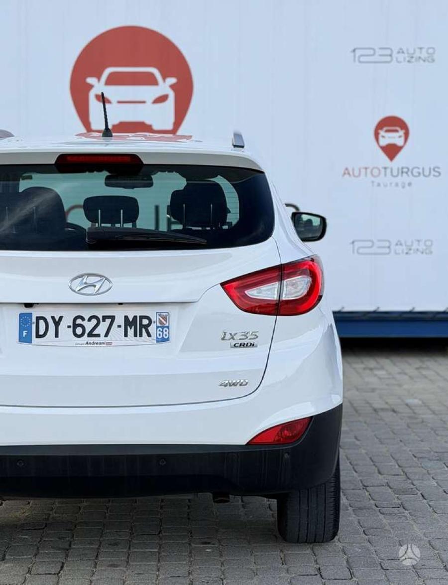 Balts Hyundai ix35 2015 Tauragė, ar dzinēja tilpumu 2.00 L un nobraukumu 224 tūkst. km par 6700 €, foto 25 vietnē AUTOMOTO.COM.LV