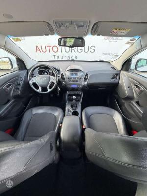 Balts Hyundai ix35 2015 Tauragė, ar dzinēja tilpumu 2.00 L un nobraukumu 224 tūkst. km par 6700 €, foto 35 vietnē AUTOMOTO.COM.LV