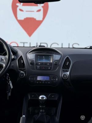 Balts Hyundai ix35 2015 Tauragė, ar dzinēja tilpumu 2.00 L un nobraukumu 224 tūkst. km par 6700 €, foto 44 vietnē AUTOMOTO.COM.LV