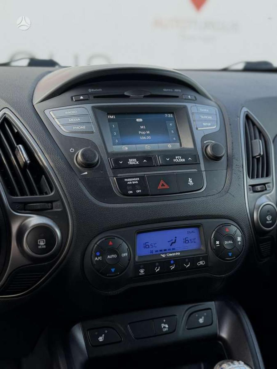 Balts Hyundai ix35 2015 Tauragė, ar dzinēja tilpumu 2.00 L un nobraukumu 224 tūkst. km par 6700 €, foto 49 vietnē AUTOMOTO.COM.LV