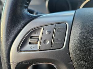 Белый Хендай их35 2010 в Пайде, объемом двигателя 2.00 л и пробегом 130 тыс. км за 5500 €, фото 15 на AUTOMOTO.COM.LV