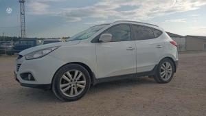 Balts Hyundai ix35 2011 Viļņa, ar dzinēja tilpumu 2.00 L un nobraukumu 185 tūkst. km par 6350 €, foto 3 vietnē AUTOMOTO.COM.LV