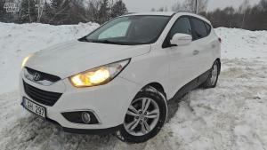 White Hyundai ix35 2012 in Utena, with an engine capacity of 2.00 L and mileage of 161 thousand km for 7200 €, photo  on AUTOMOTO.COM.LV