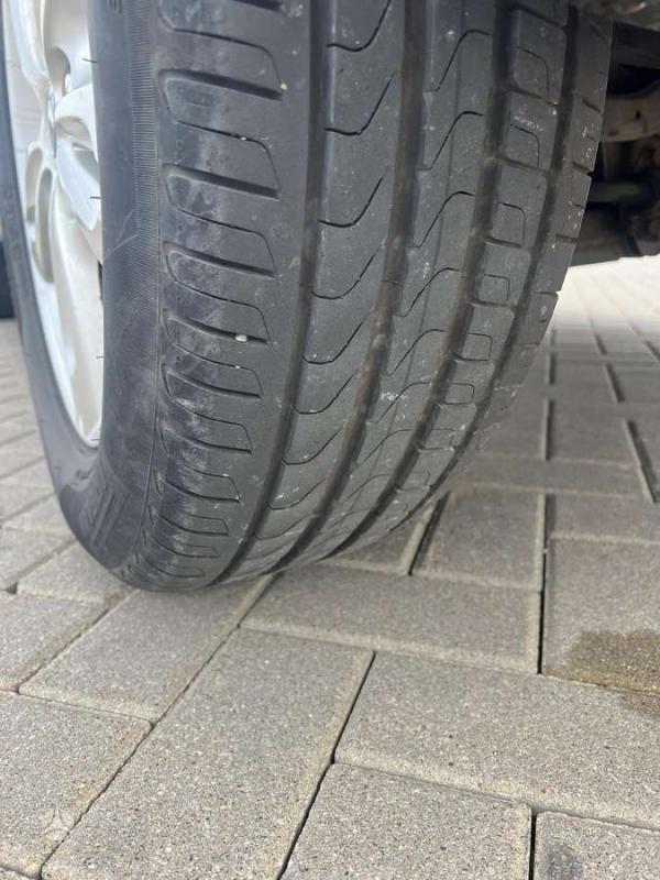 Balts Hyundai ix35 2011 Tauragė, ar dzinēja tilpumu 1.70 L un nobraukumu 306 tūkst. km par 3990 €, foto 6 vietnē AUTOMOTO.COM.LV
