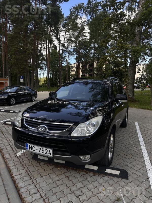 Melns Hyundai Ix55 2010 Rīga, ar dzinēja tilpumu 3.00 L un nobraukumu 308 tūkst. km par 4900 €, foto 1 vietnē AUTOMOTO.COM.LV