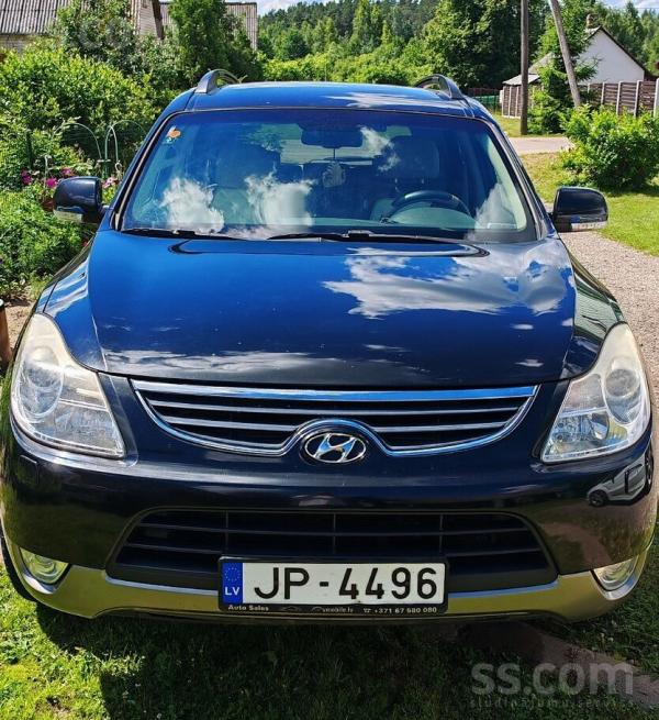 Melns Hyundai Ix55 2011 Daugavpils, ar dzinēja tilpumu 3.00 L un nobraukumu 214 tūkst. km par 8500 €, foto 5 vietnē AUTOMOTO.COM.LV